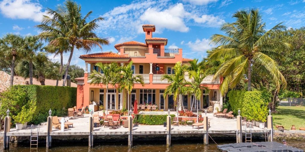 Building the Perfect Dock for Your Home | Homienjoy